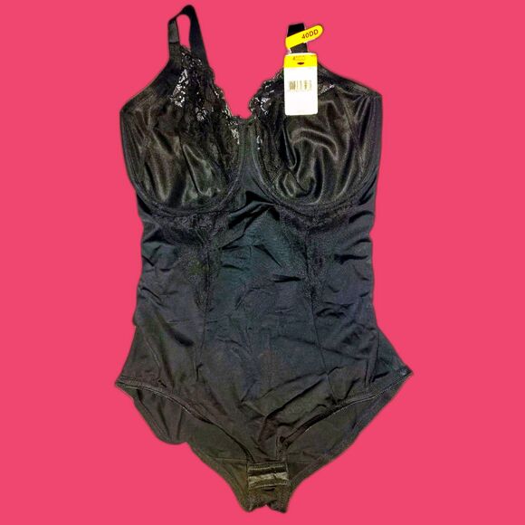 Maidenform | Intimates & Sleepwear | Nwt Maidenform Ultrafirm Body ...
